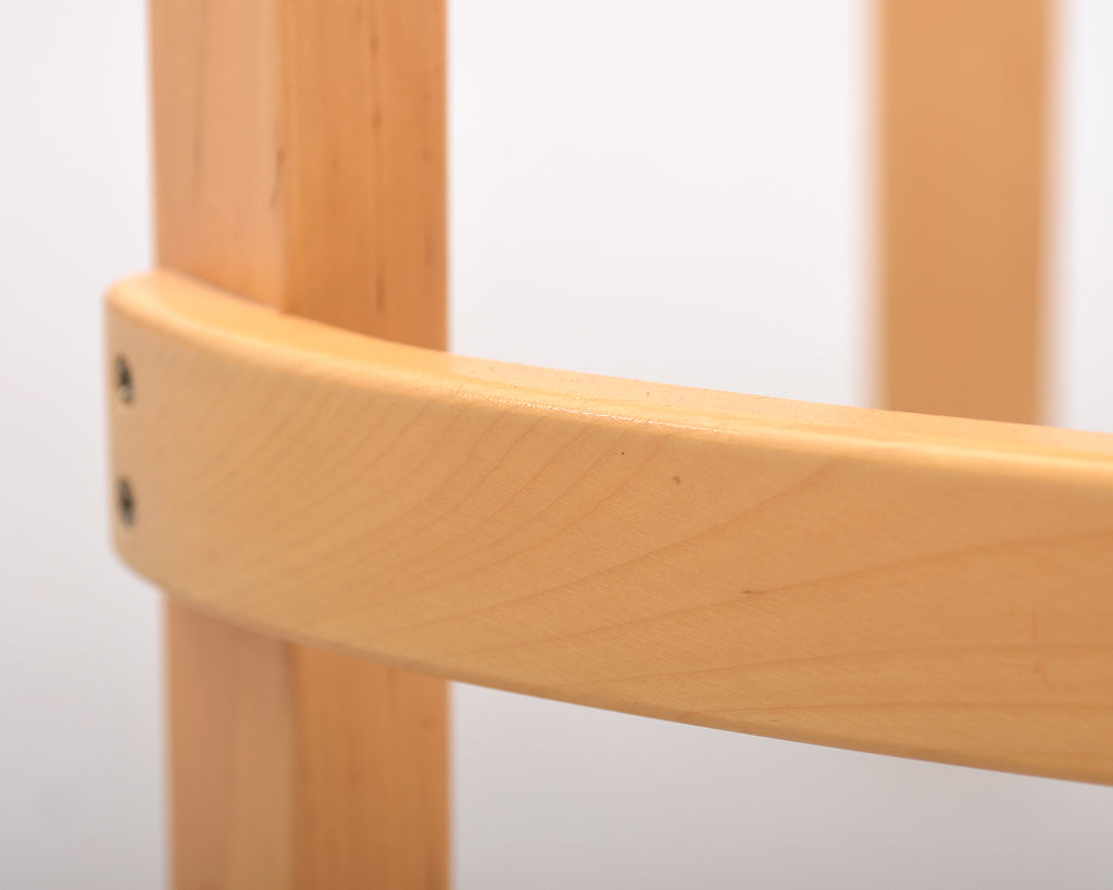 #084 High Chair K65, white laminate – Artek Online store